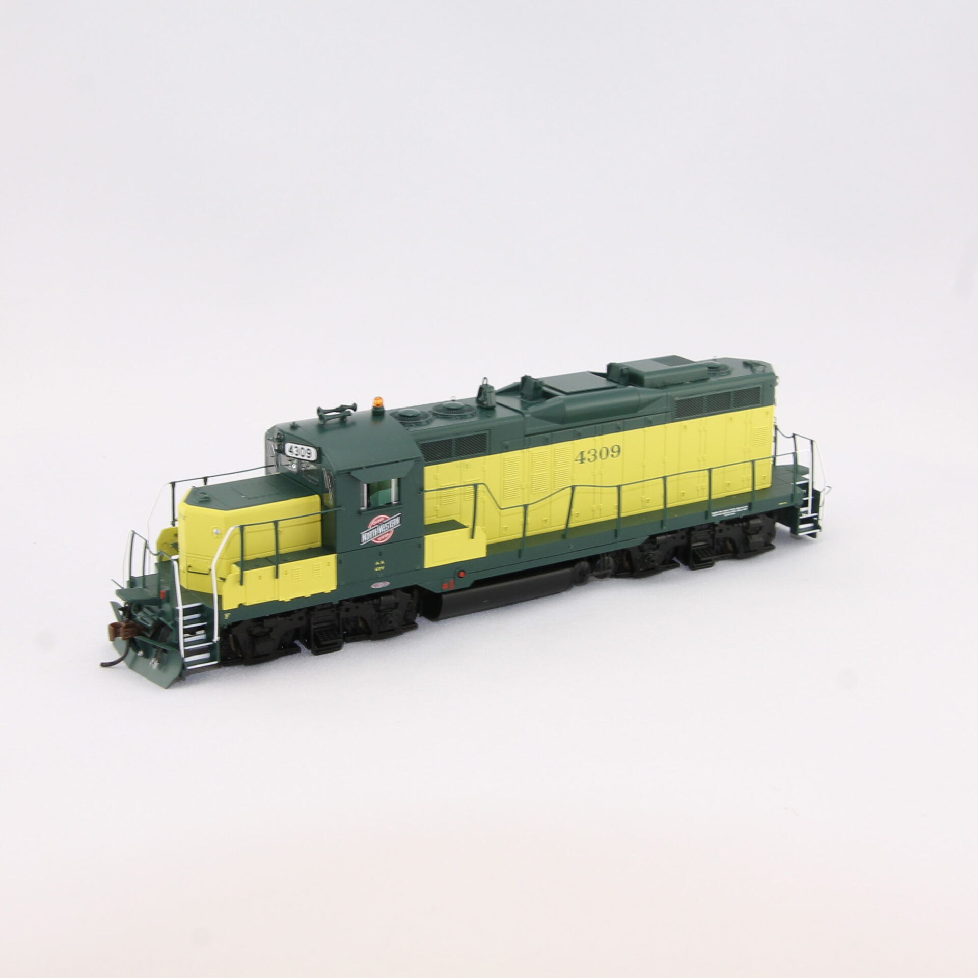 Athearn Genesis HO GP9R Chicago & Northwestern "Zito Yellow" w/ DCC ...